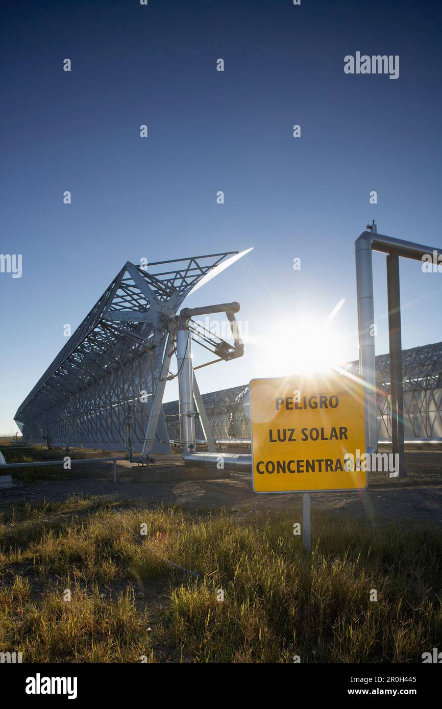 Solar troughs hi-res stock photography and images - Alamy