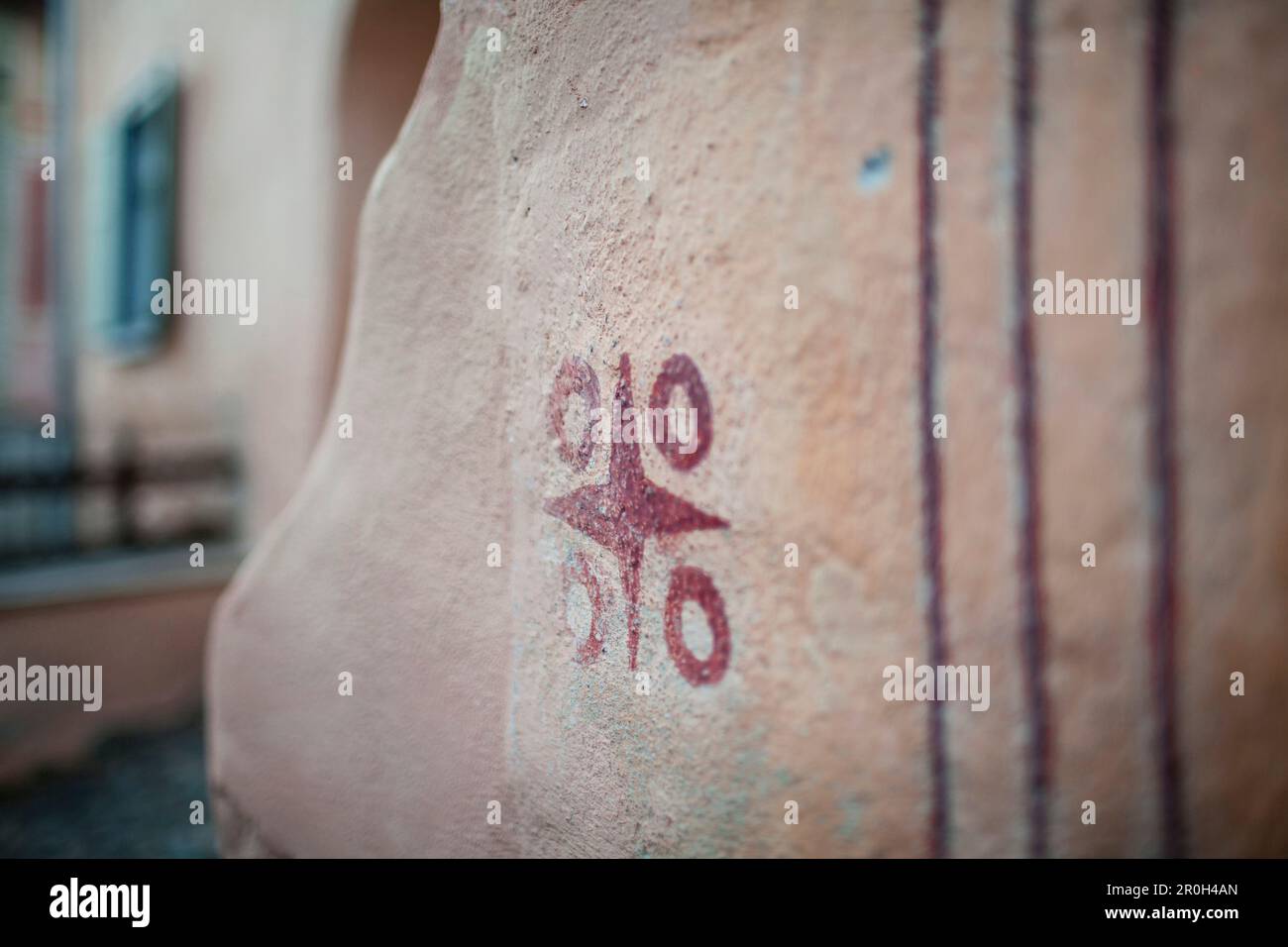 Scraffito hi-res stock photography and images - Alamy