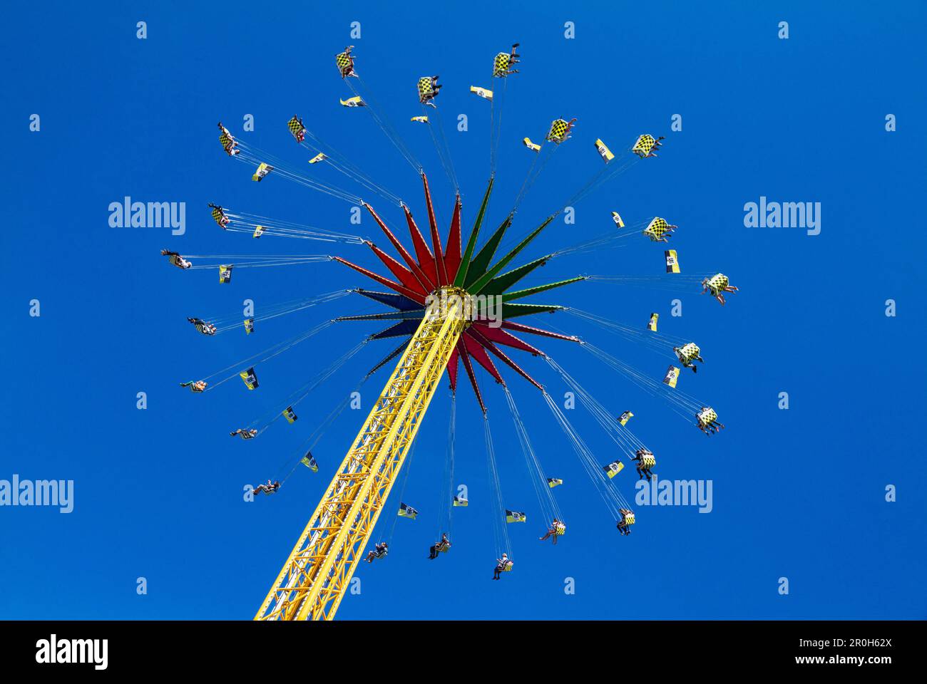 Roundabout oktoberfest munich bavaria hi-res stock photography and ...