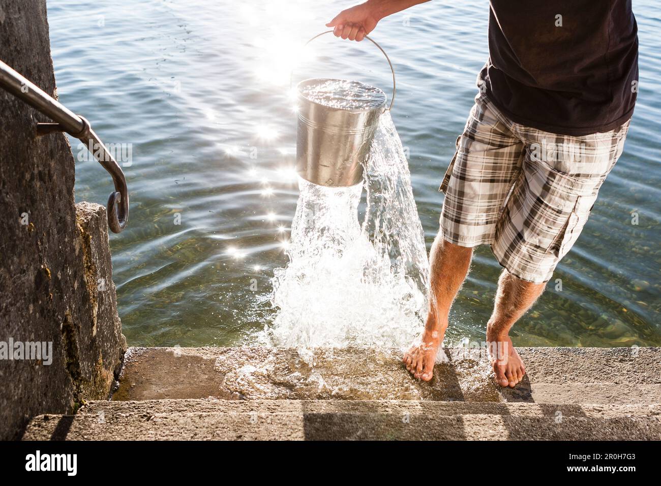 Scooping items hi-res stock photography and images - Alamy