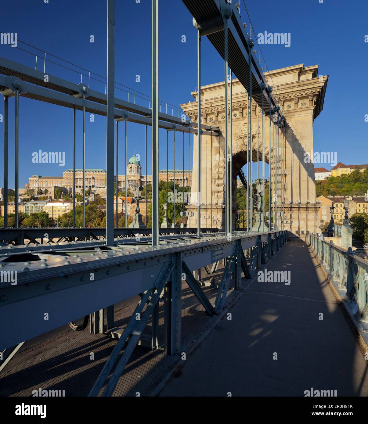 Time zone bridge hi-res stock photography and images - Alamy