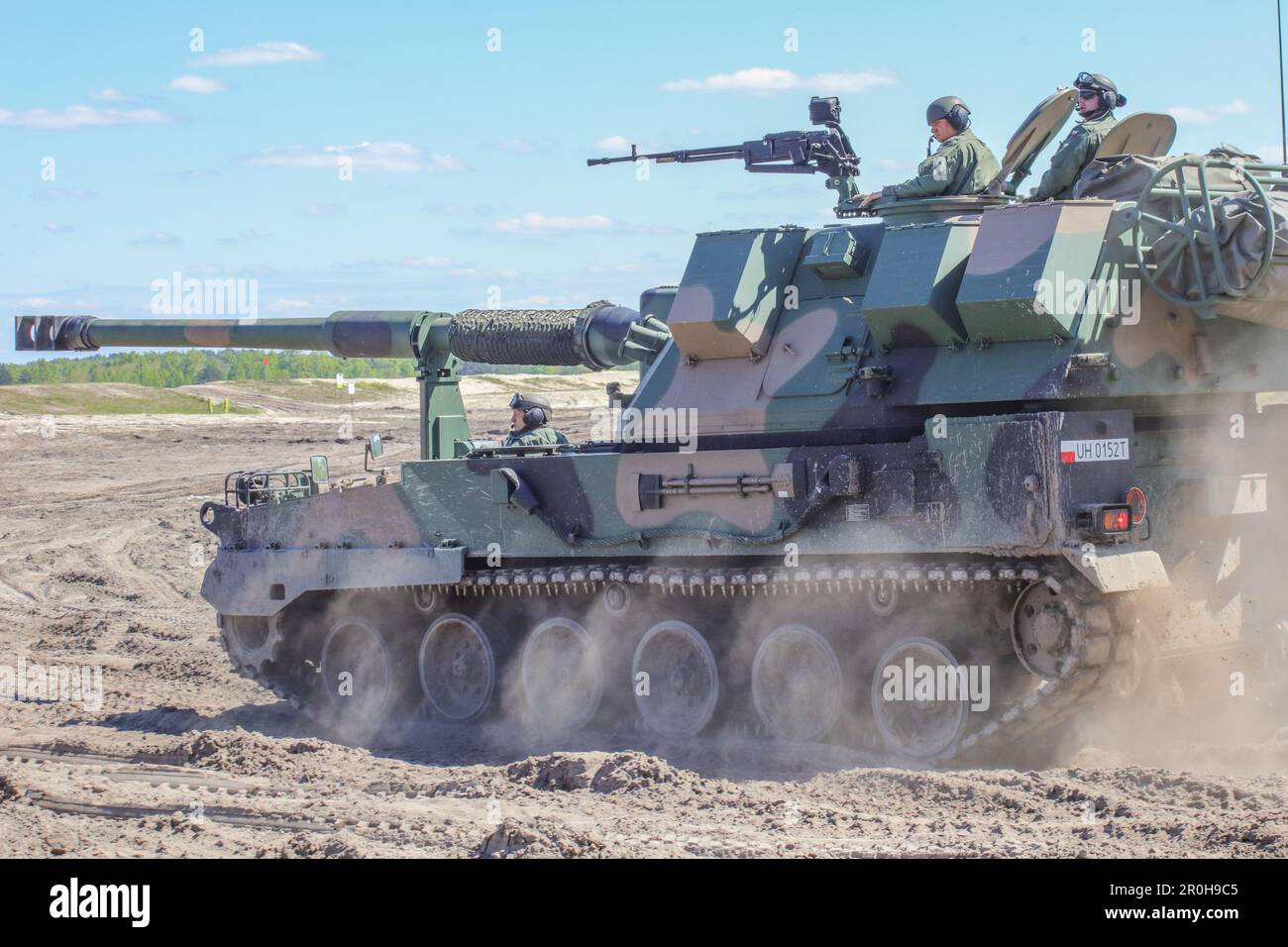 Polish soldiers maneuver an AHS Krab, a self-propelled tracked gun ...