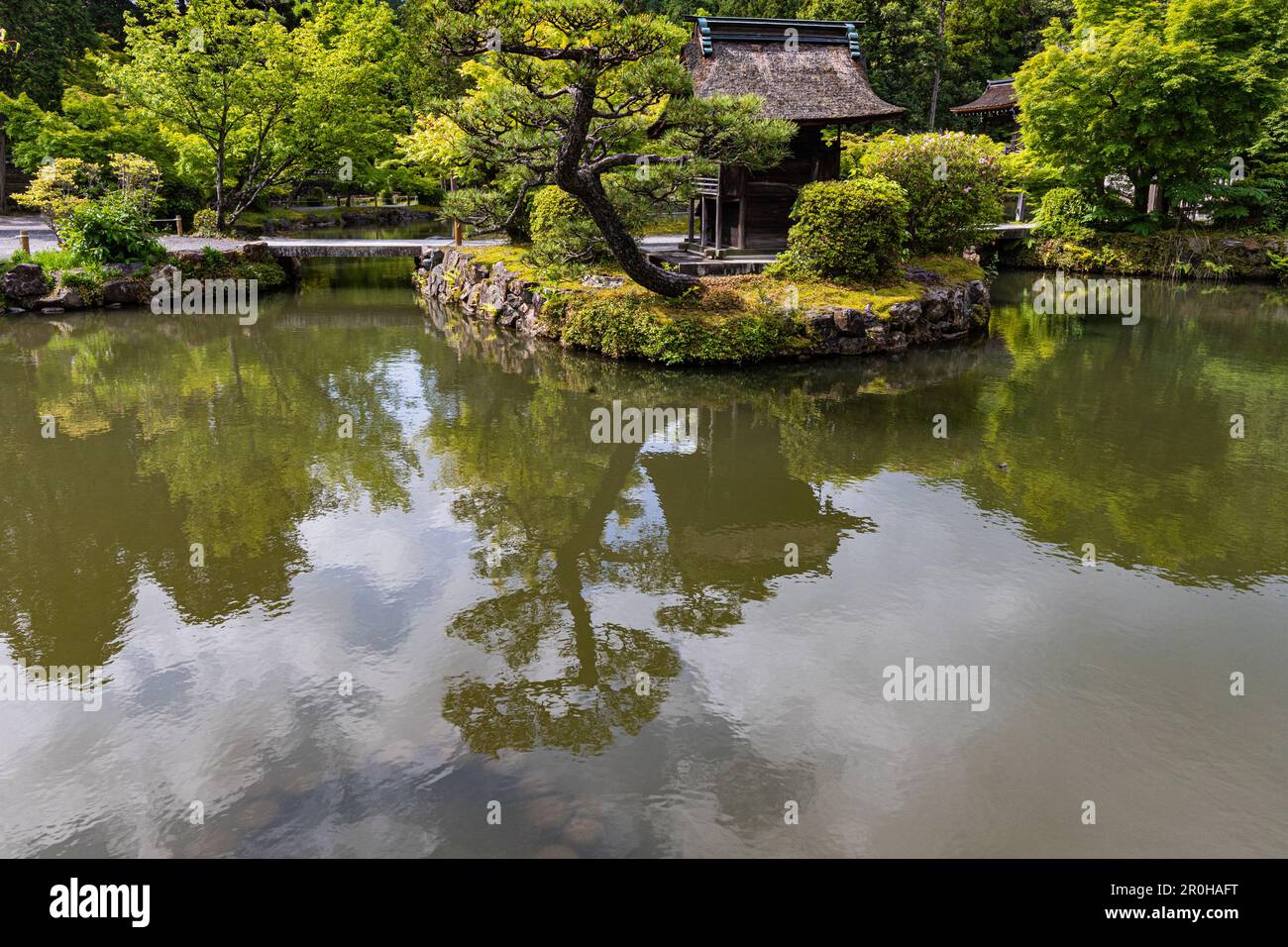 Eiho-ji is a Rinzai Zen Buddhist temple in Tajimi, Gifu and was ...