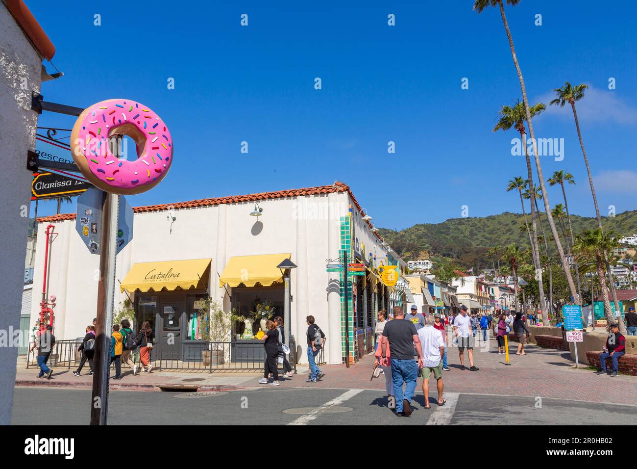 Clarissa Avenue, Avalon City, Catalina Island, Southern California, USA ...