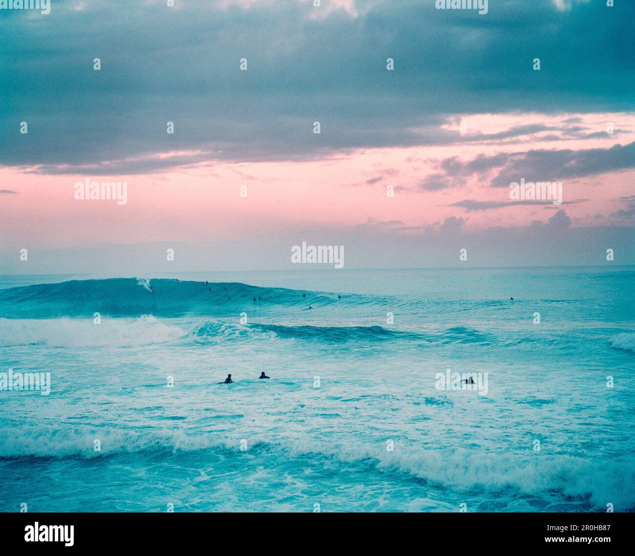 Oahu full moon hi-res stock photography and images - Alamy