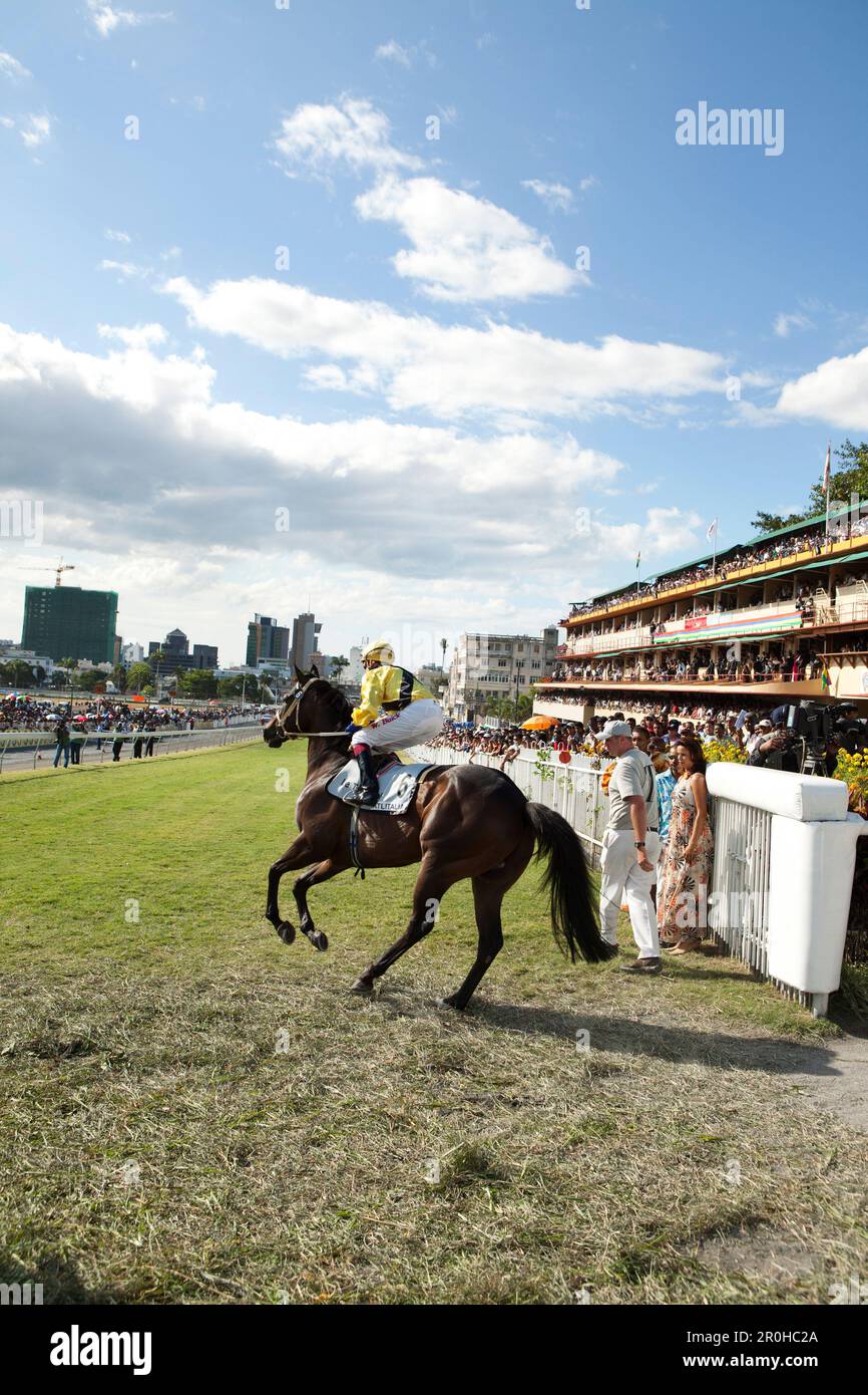 MAURITIUS; Port Louis; an international horse race draws thousands at ...
