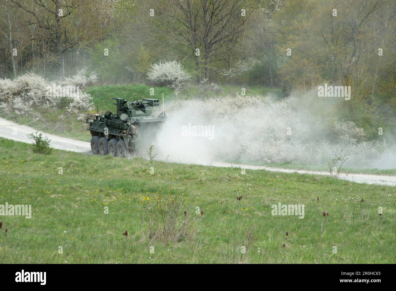 U.S. Army Soldiers with C - Battery, 5th Battalion, 4th Air Defense ...
