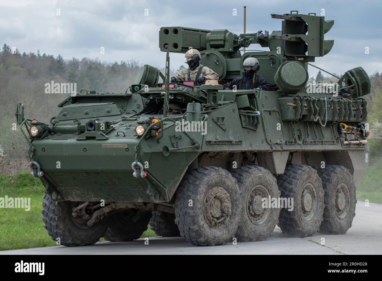 U.S. Army Soldiers with C - Battery, 5th Battalion, 4th Air Defense ...
