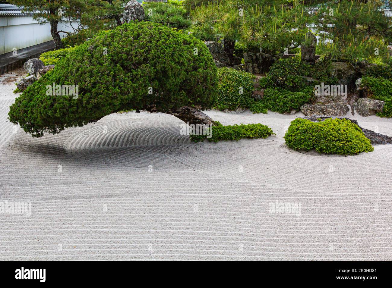 Gukeiji is a Zen temple of the Myoshinji school of the Rinzai sect ...