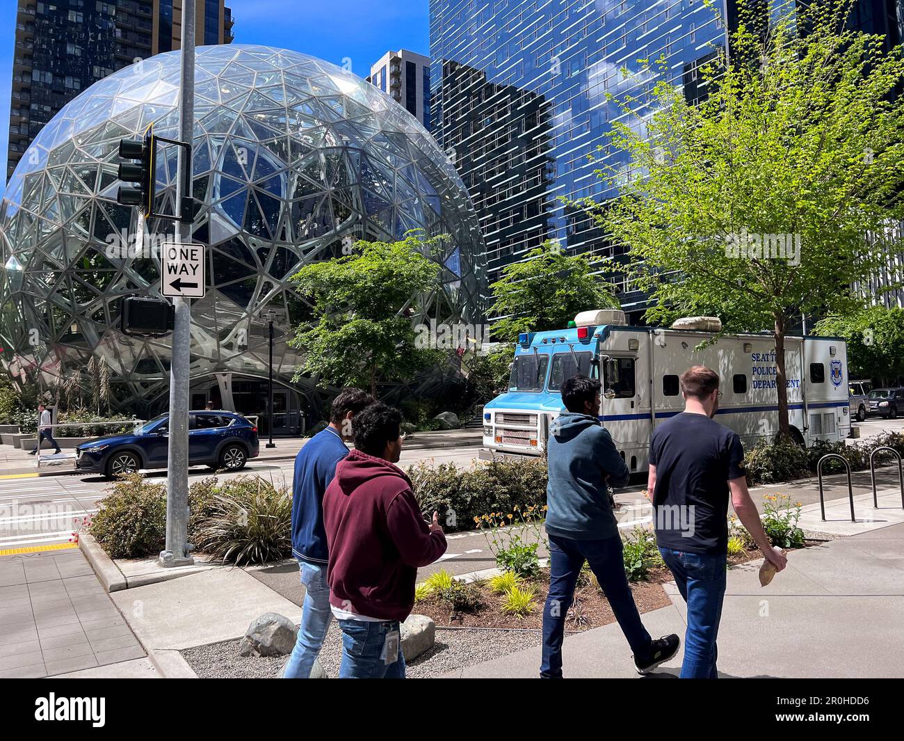 Seattle, USA. 8 May, 2023. Employees and toruists at the Spheres with ...
