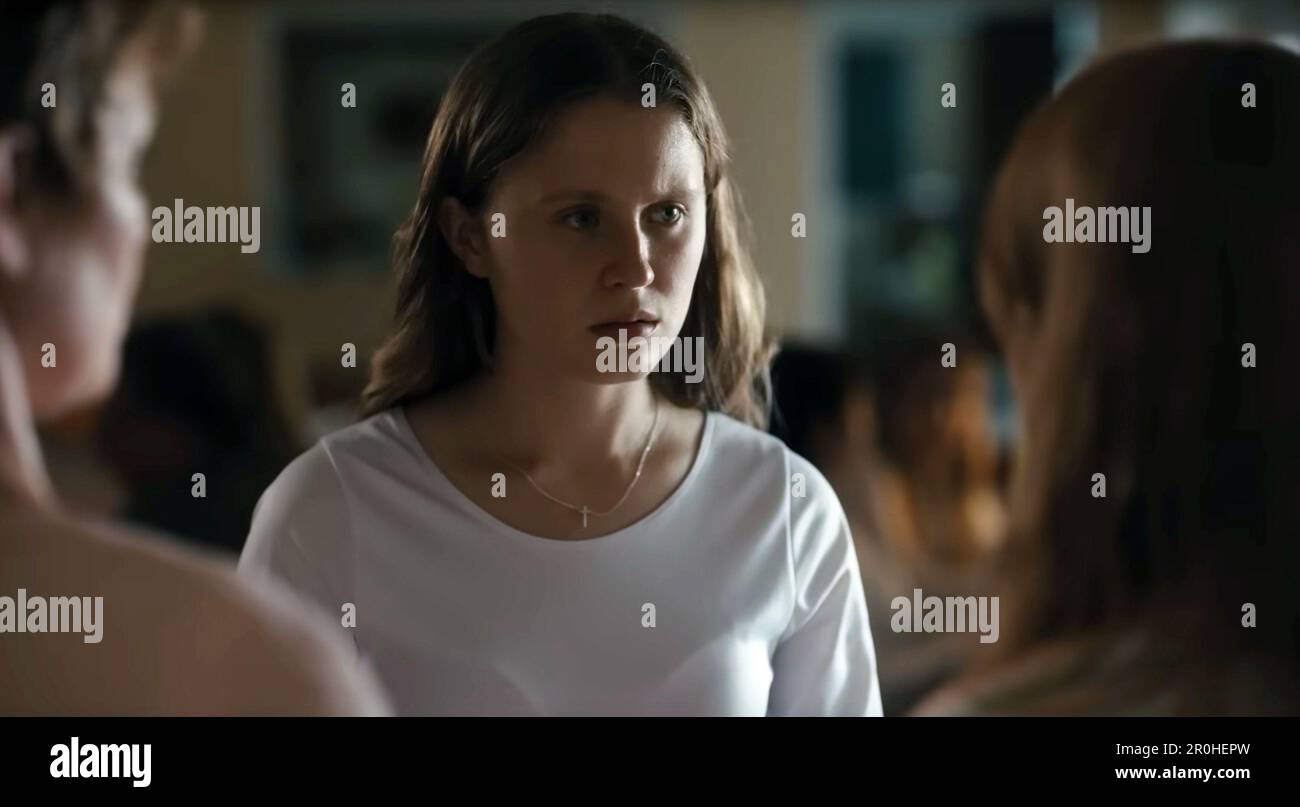 THE STARLING GIRL, Eliza Scanlen, 2023. © Bleecker Street Media ...