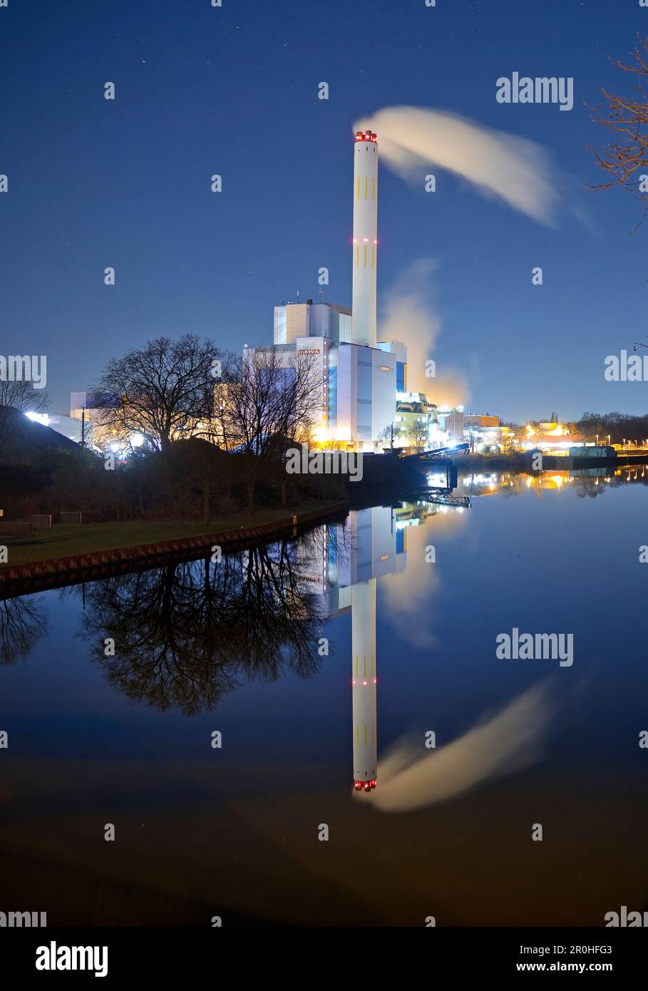 GMVA waste-to-energy plant at Rhine-Herne Canal at night, Germany ...