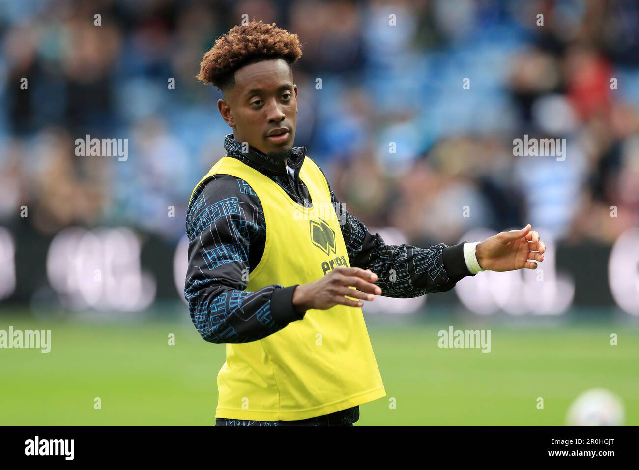 London, UK. 08th May, 2023. Jamal Lowe of Queens Park Rangers warming ...