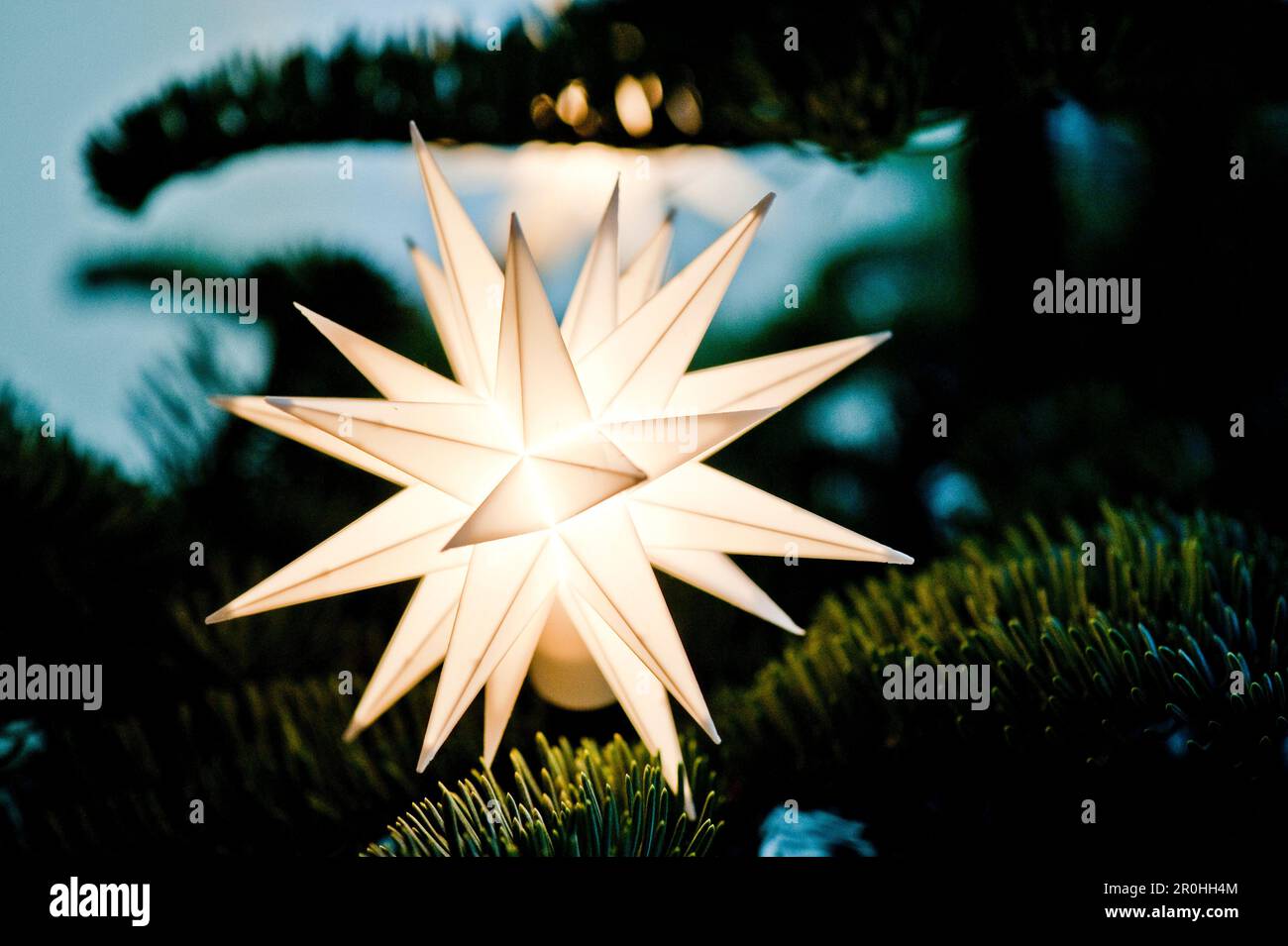 Star shaped forms hi-res stock photography and images - Alamy