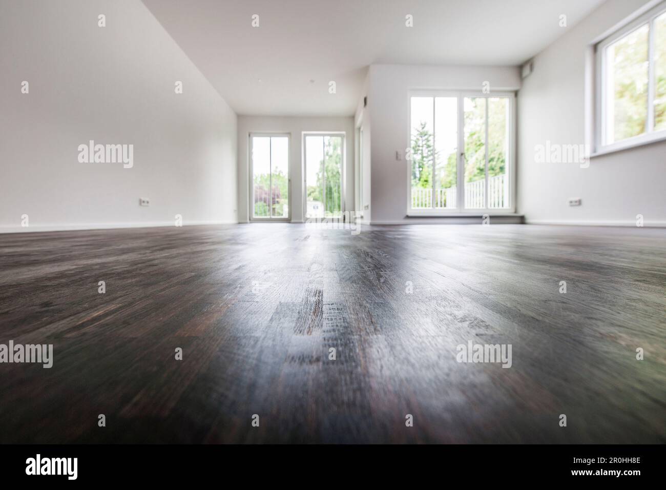 Wood floor windows low angle hi-res stock photography and images - Alamy