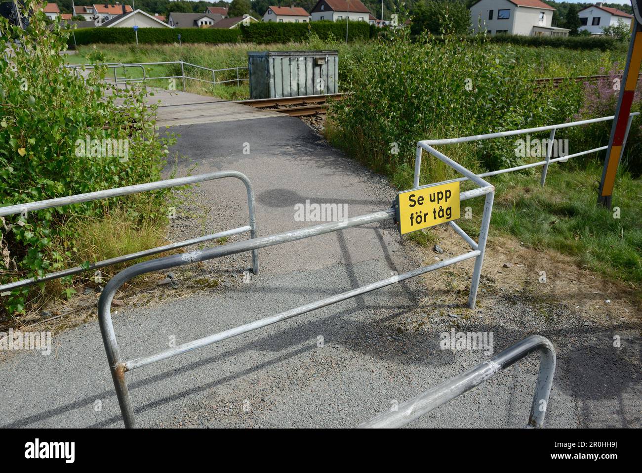 Rail track warning sign hi-res stock photography and images - Alamy
