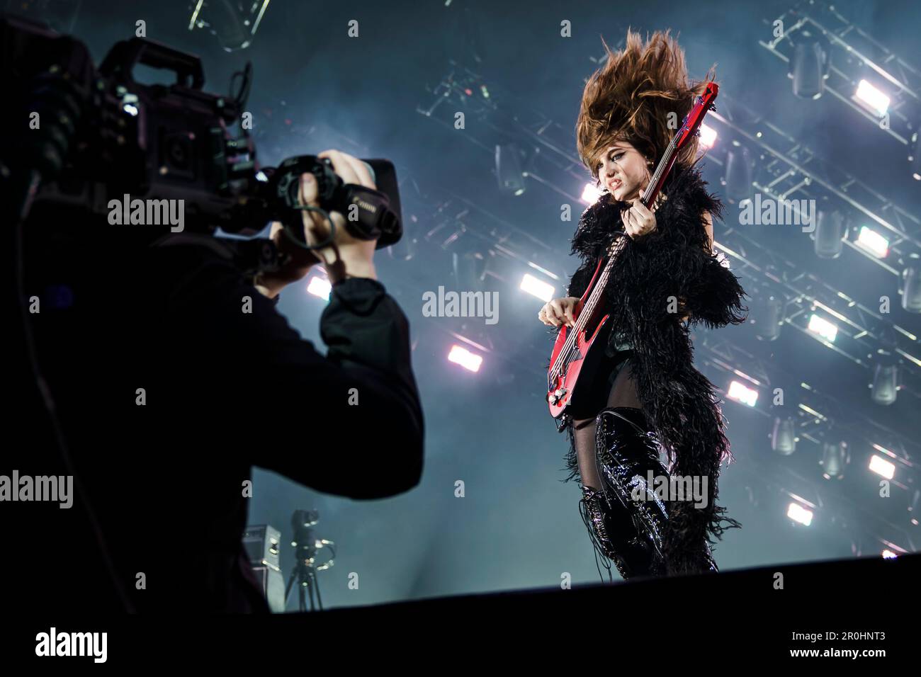 Victoria De Angelis of Maneskin performs on stage at the O2 Arena in ...