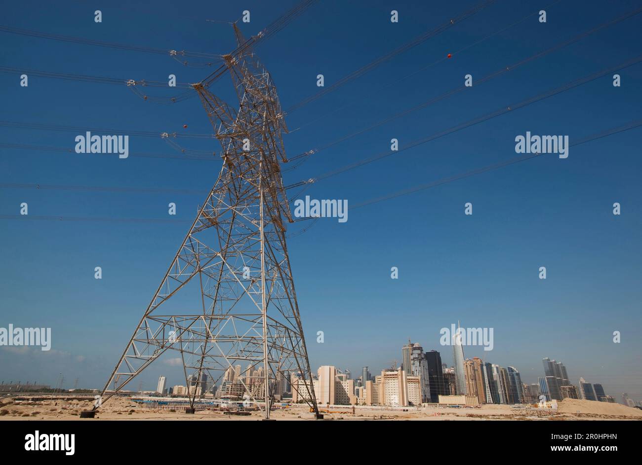 Electricity pylon, Dubai, United Arab Emirates Stock Photo - Alamy