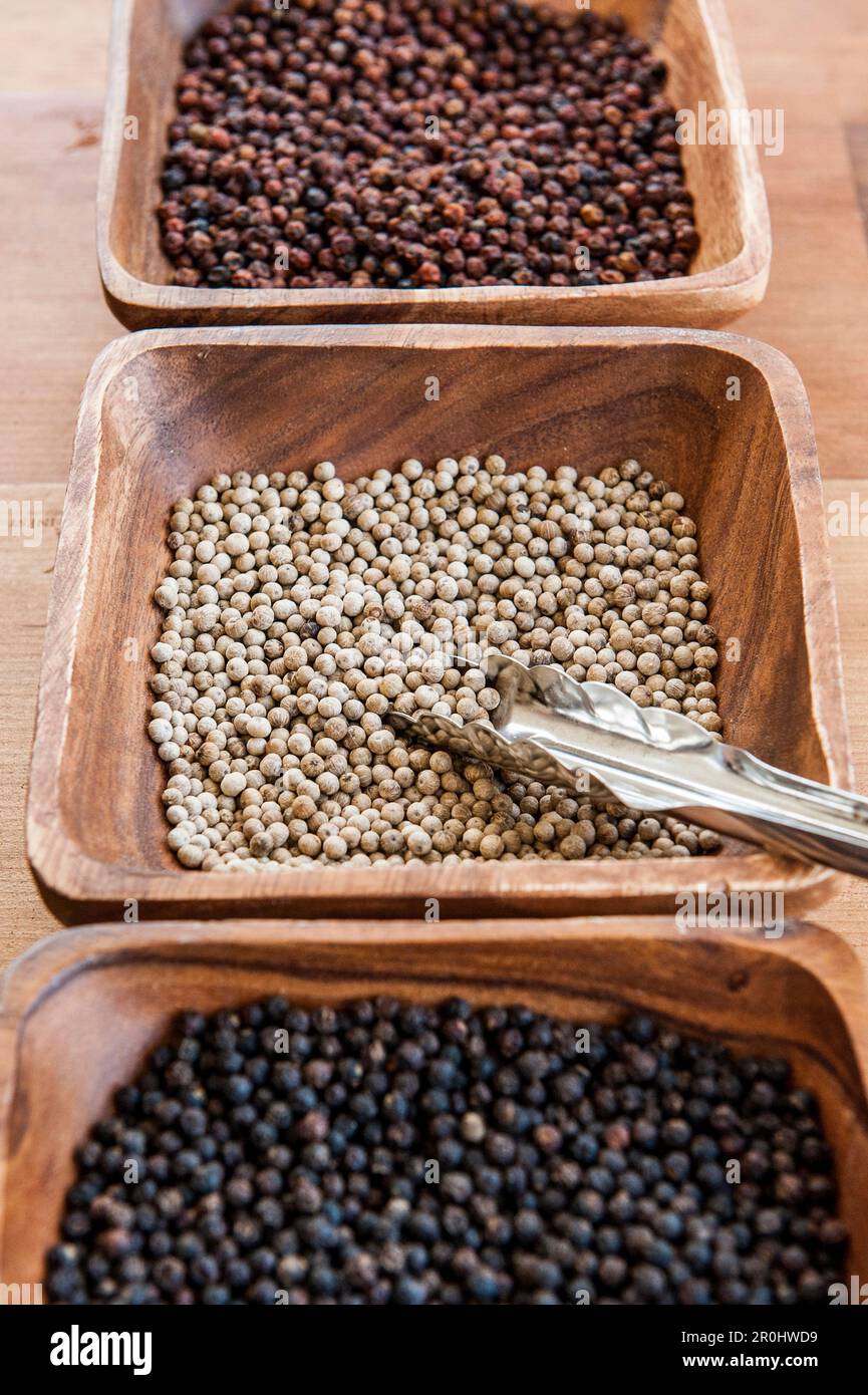 Three dishes hi-res stock photography and images - Alamy