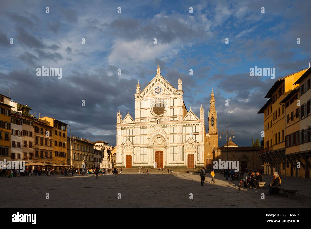 Sta croce church hi-res stock photography and images - Alamy