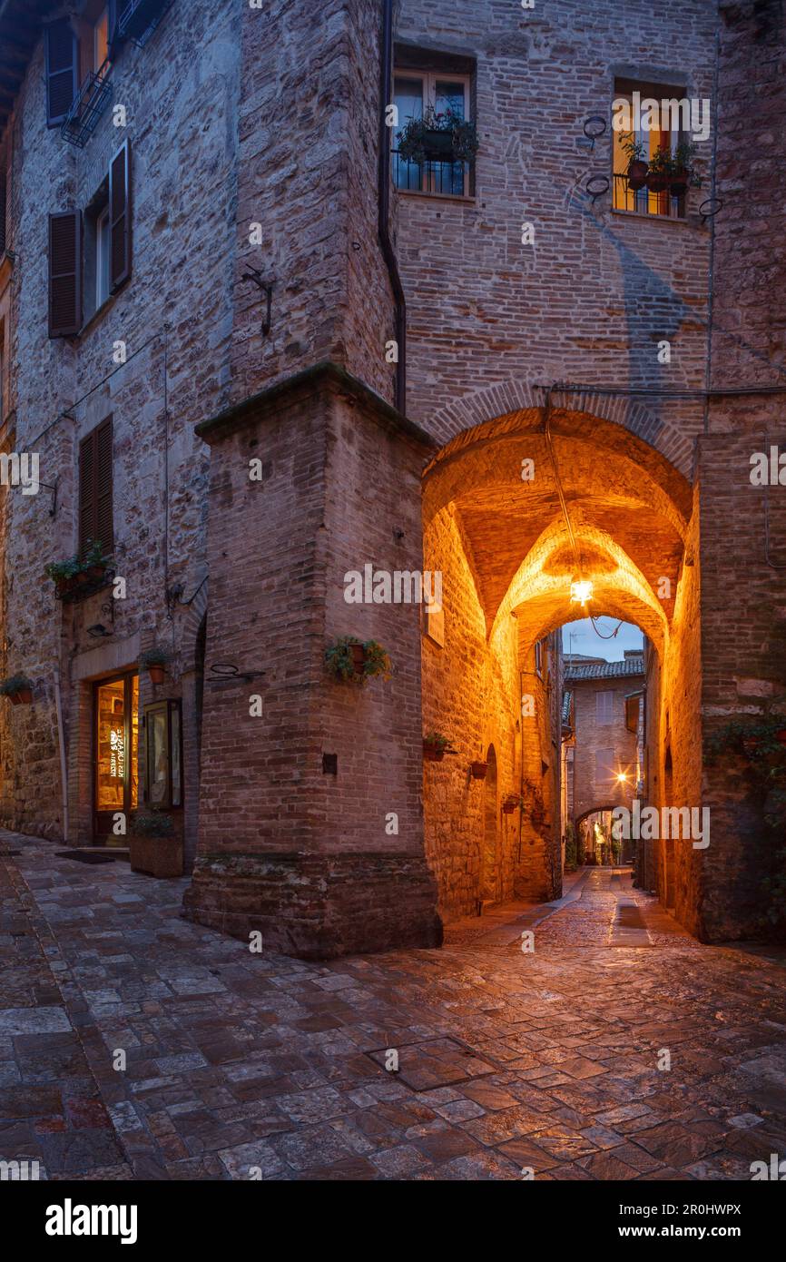 Via San Rufino, alley at night, Assisi, UNESCO World Heritage Site, St ...