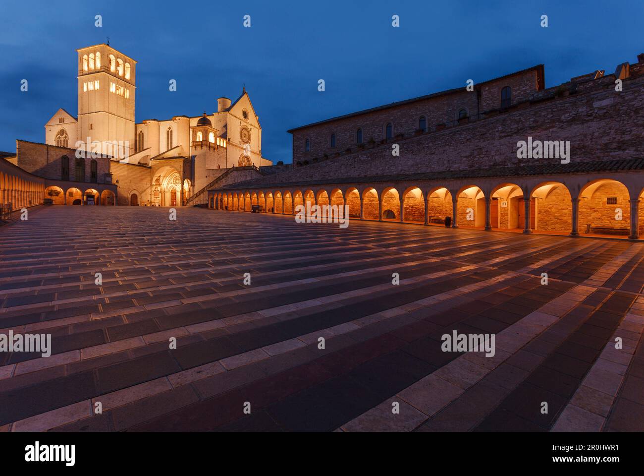 Arcades, ascend to Basilica of San Francesco d Assisi, Assisi, UNESCO ...