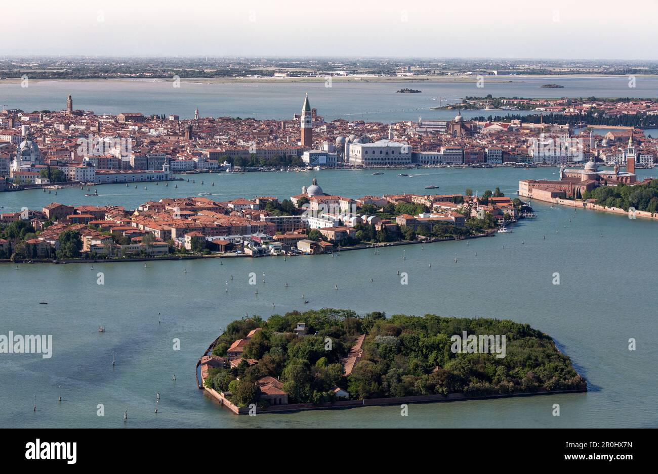 Europe lagoon venetian veneto italian islands hi-res stock photography ...