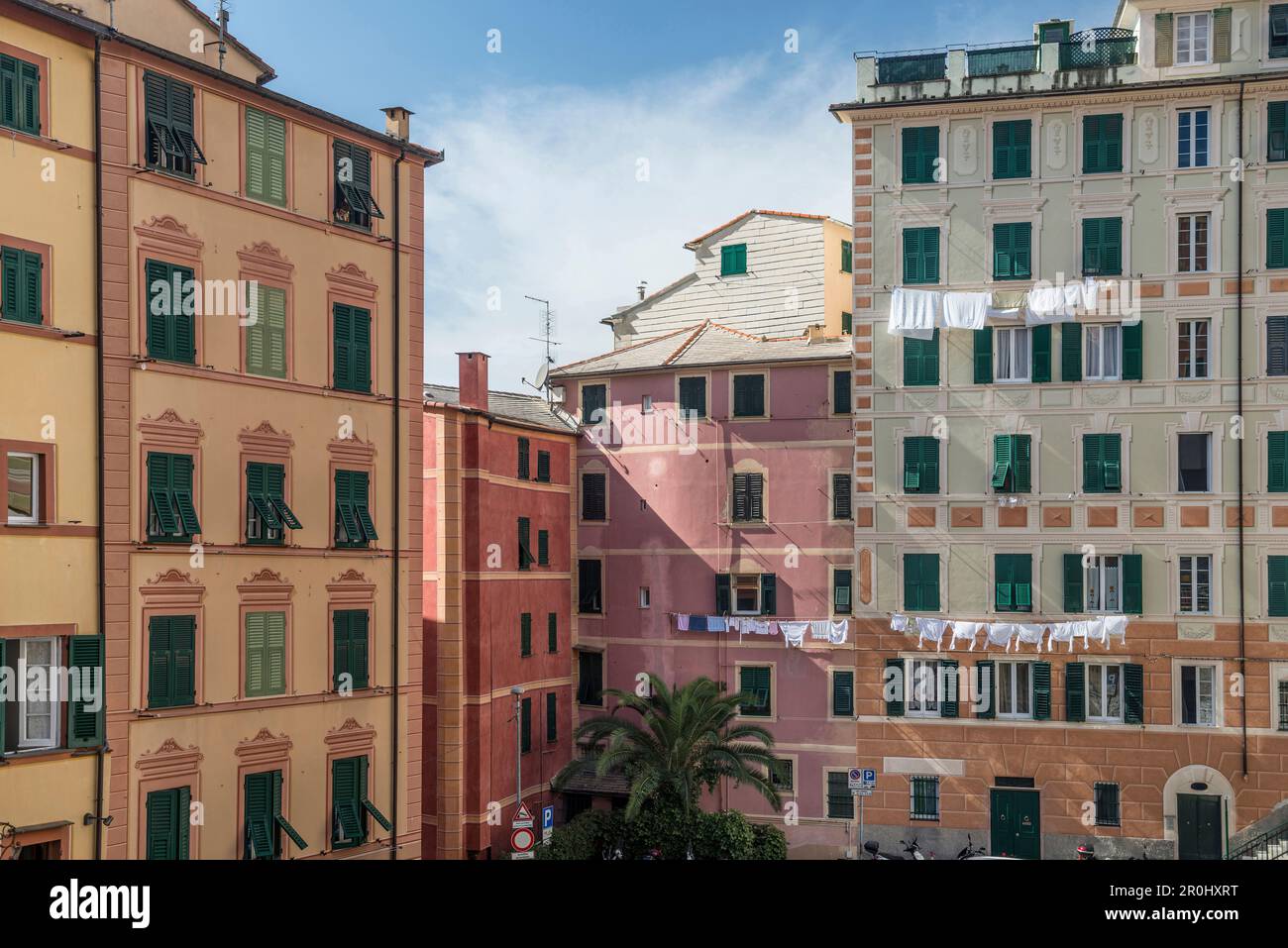 Fascades with real and painted windows, Camogli, province of Genua ...