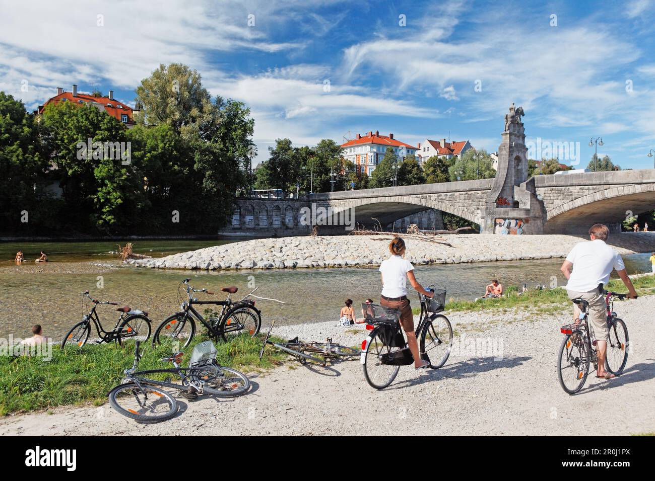 River Isar and Wittelsbacher bridge, Isarvorstadt, Munich, Upper ...