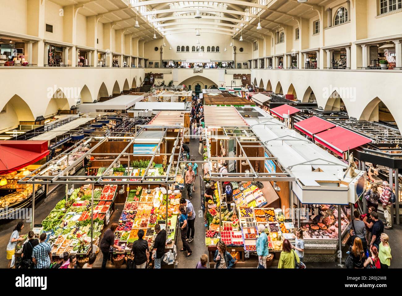 Stuttgart art nouveau market hall hi-res stock photography and images ...