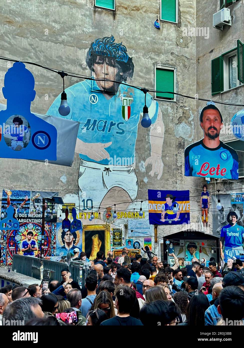 Naples Champions of Italy.NAPLES, ITALY - MAY 06: The mural depicting ...