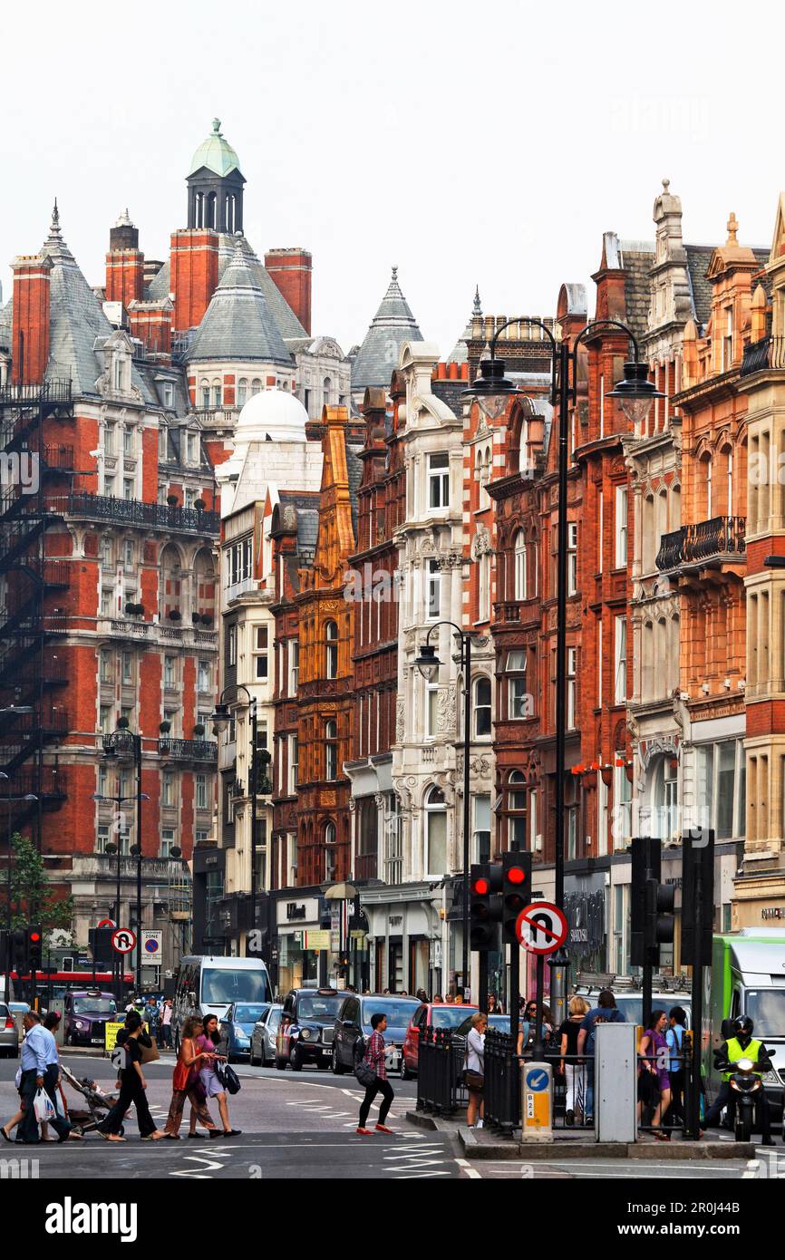 Brompton Road, Knightsbridge, London, England, United Kingdom Stock ...