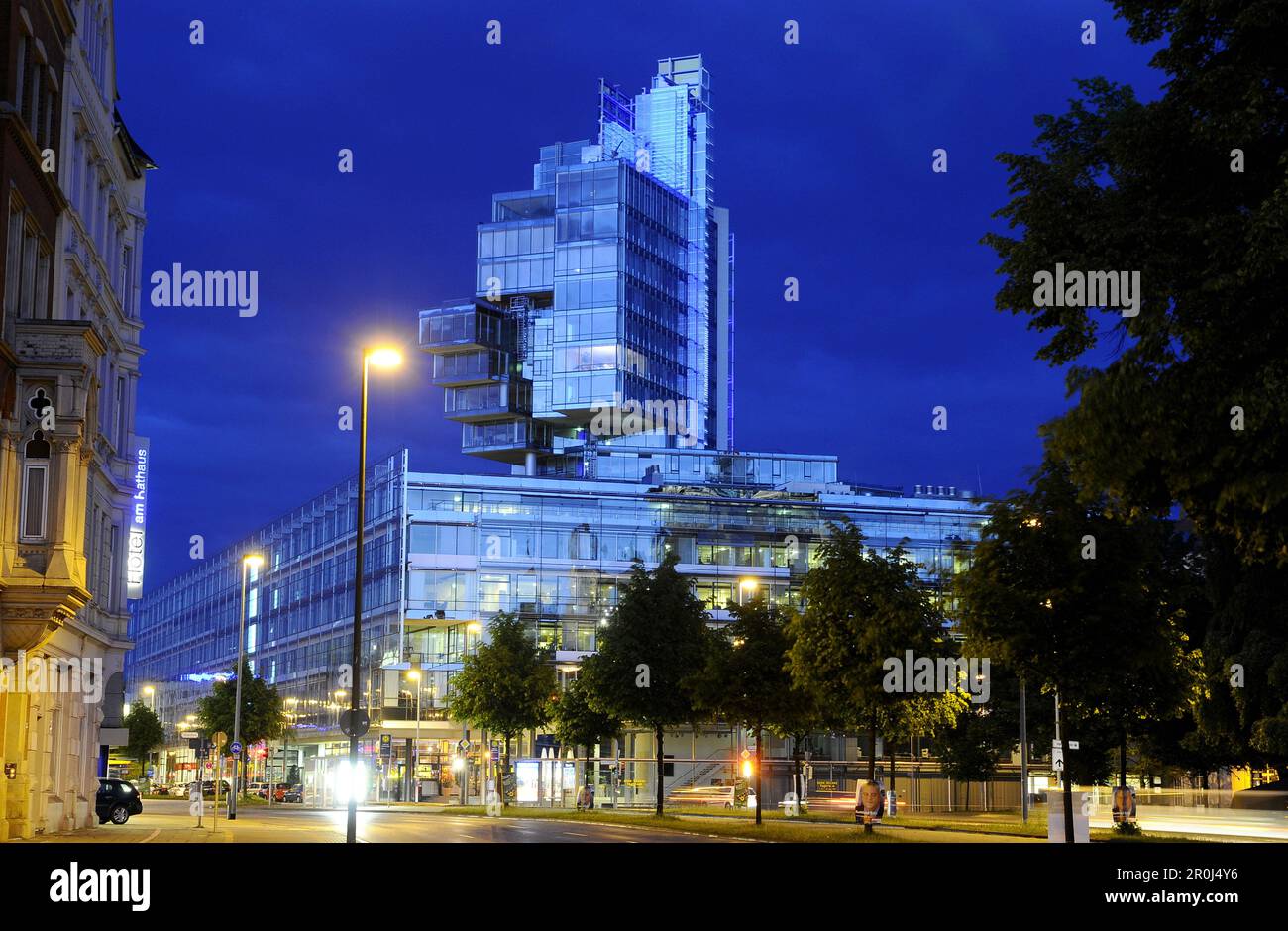 Modern Architecture, bank building, Hannover, Lower Saxony, Germany ...