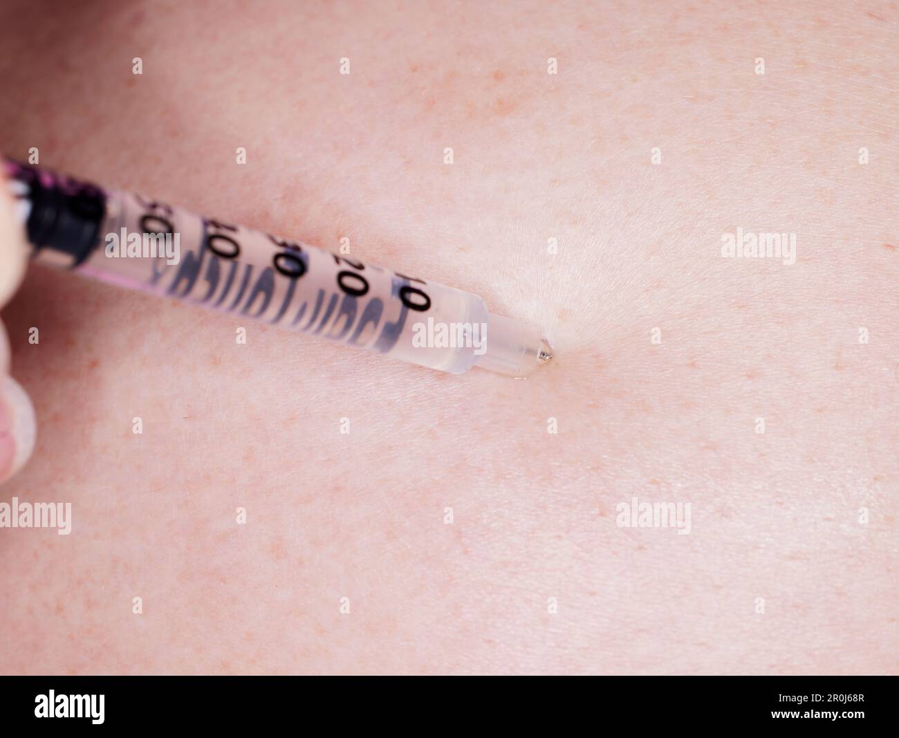 Self injection syringe hi-res stock photography and images - Alamy
