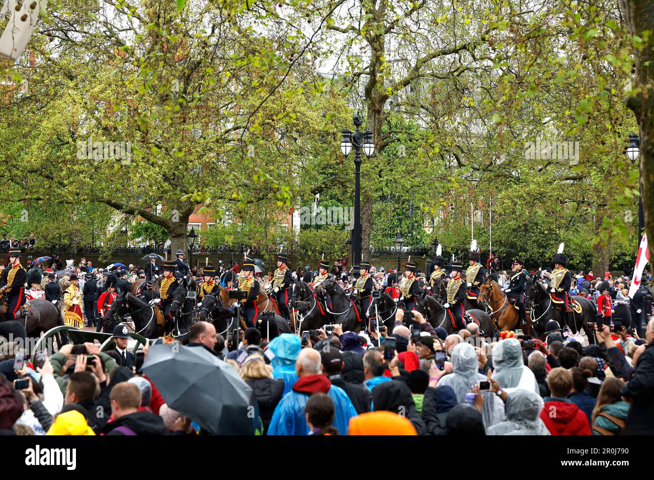 Military procession makes its way down the Mall following King Charles ...