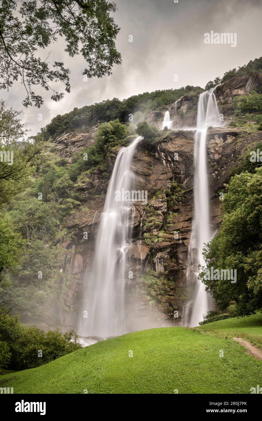 The two cascades of waterfall Cascata dell' acquafraggia, Lake Como ...