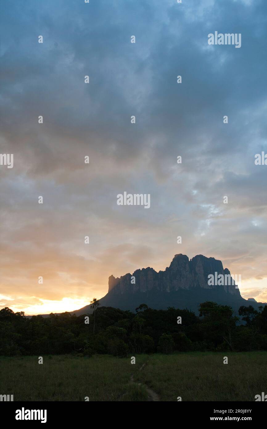 Macizo de chimanta hi-res stock photography and images - Alamy