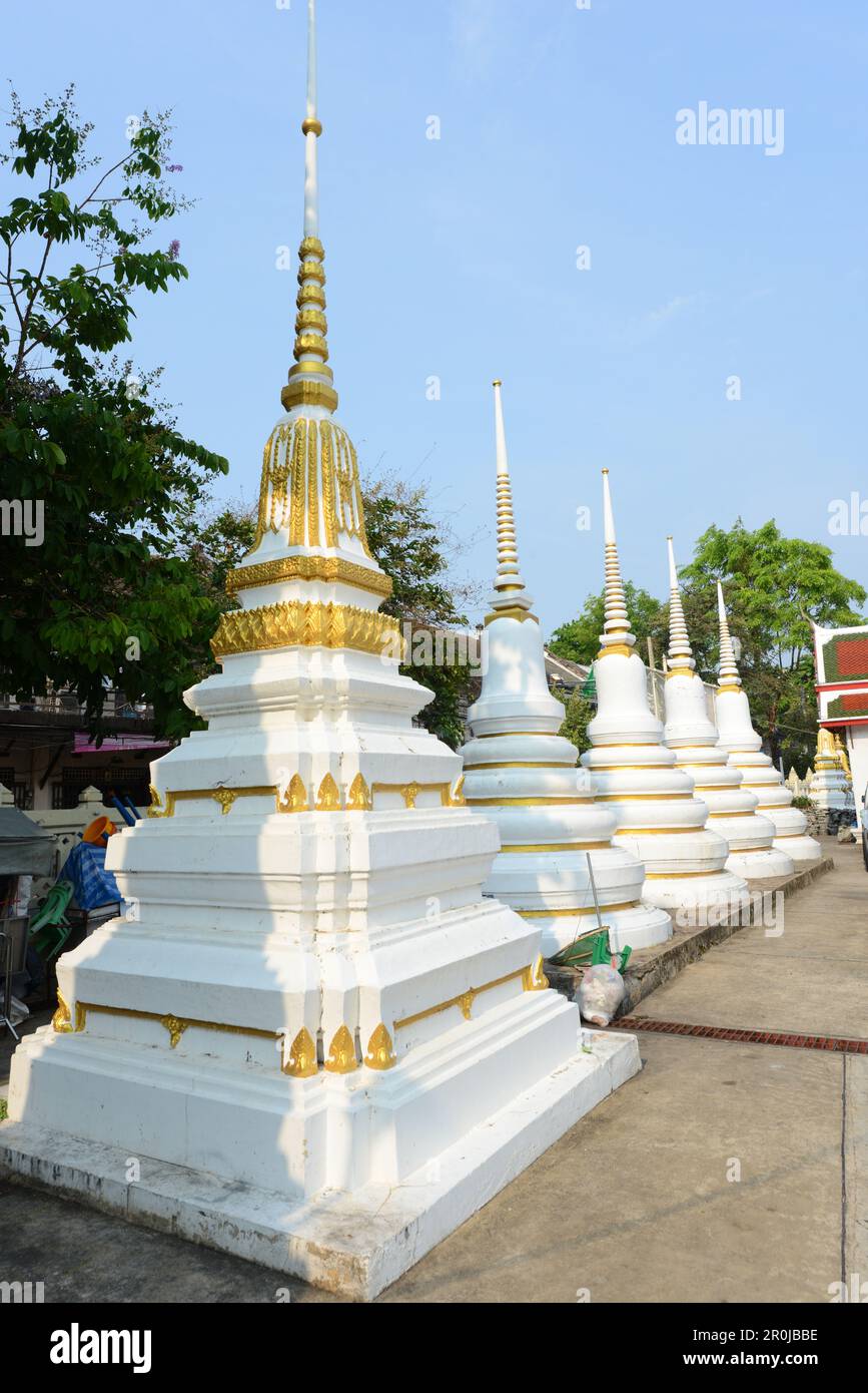 Wat Pathum Khongkha in Bangkok, Thailand Stock Photo - Alamy