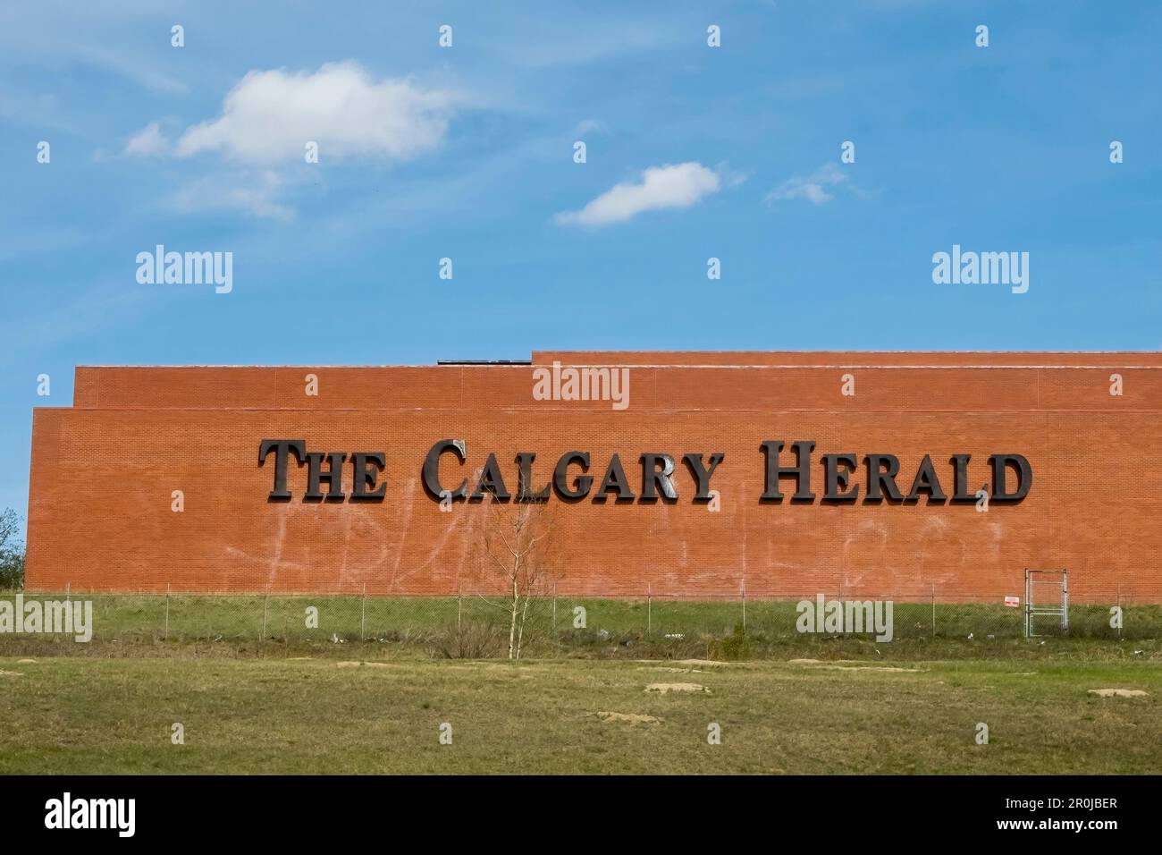 Calgary herald building hi-res stock photography and images - Alamy