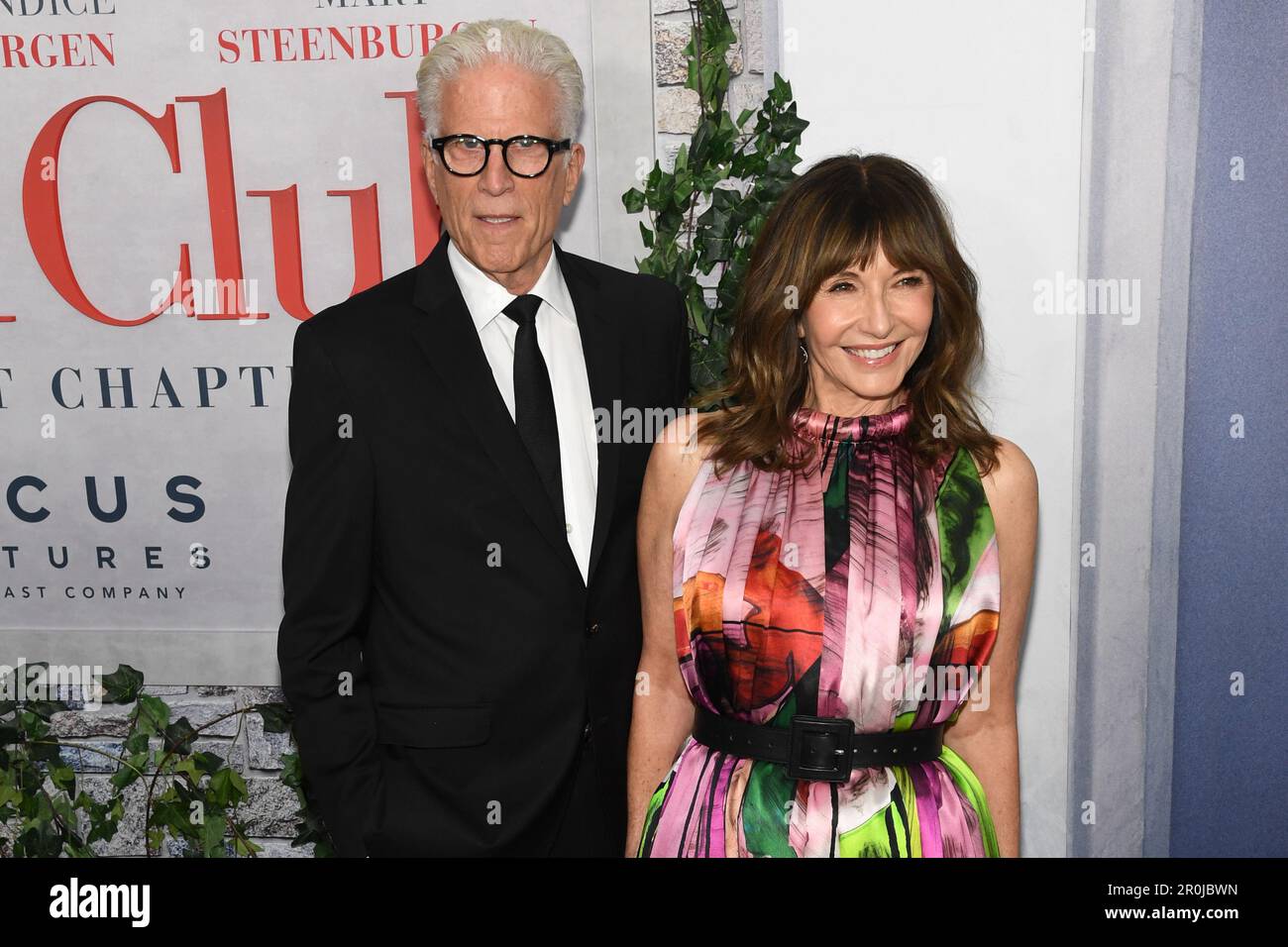 New York, USA. 08th May, 2023. Ted Danson and Mary Steenburgen walking ...