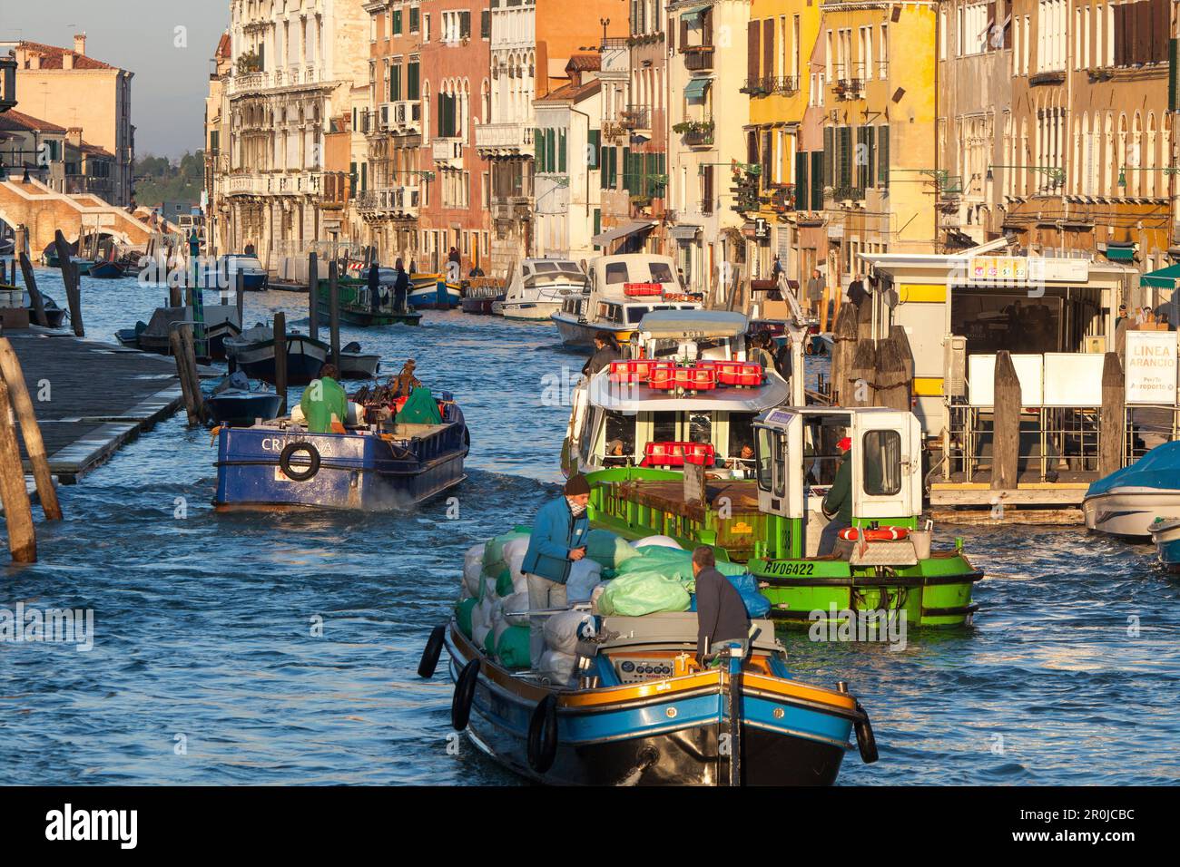 rush hour, transport barges delivery boats, water transport, traffic ...