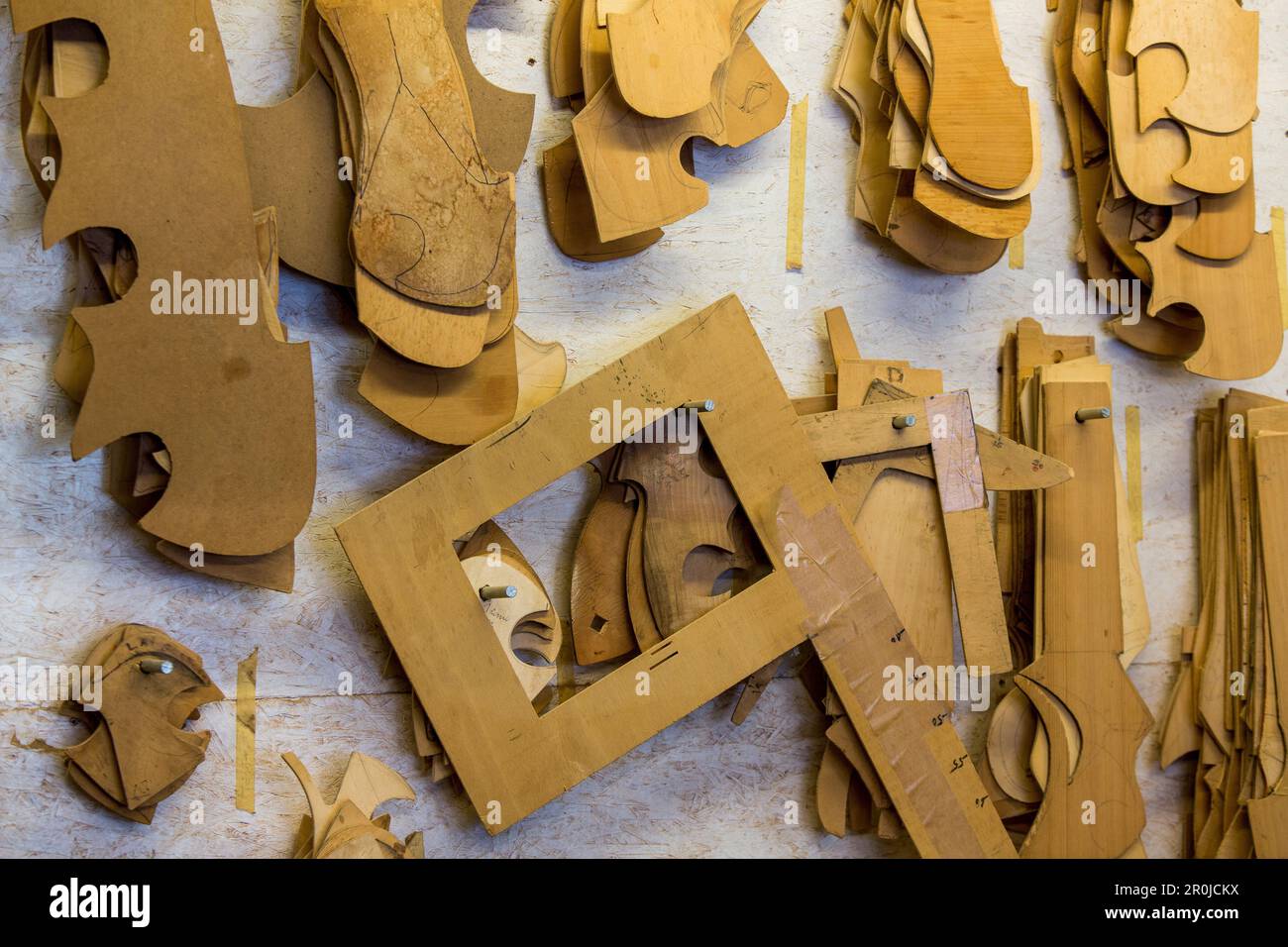 workshop of Venetian forcola and oar maker Saverio Pastor, craftsman ...