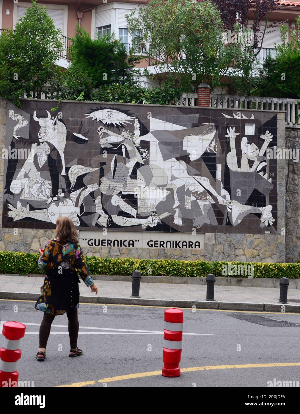 Guernica basque hi-res stock photography and images - Alamy