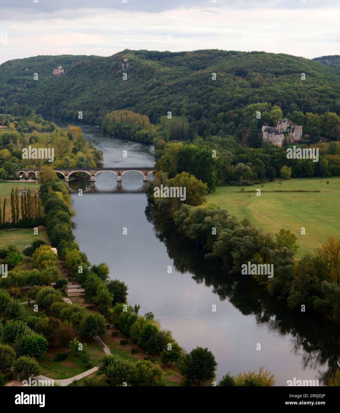 View from Beynac castle, Beynac-et-Cazenac in the Dordogne valley ...