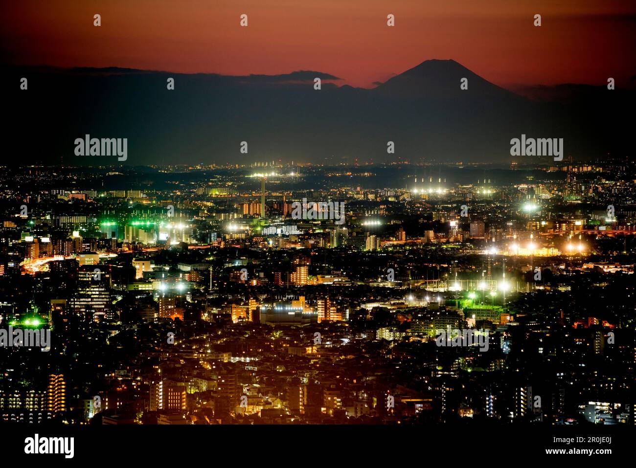 Tokyo in January during the blue hour with some views of Mt. Fuji ...