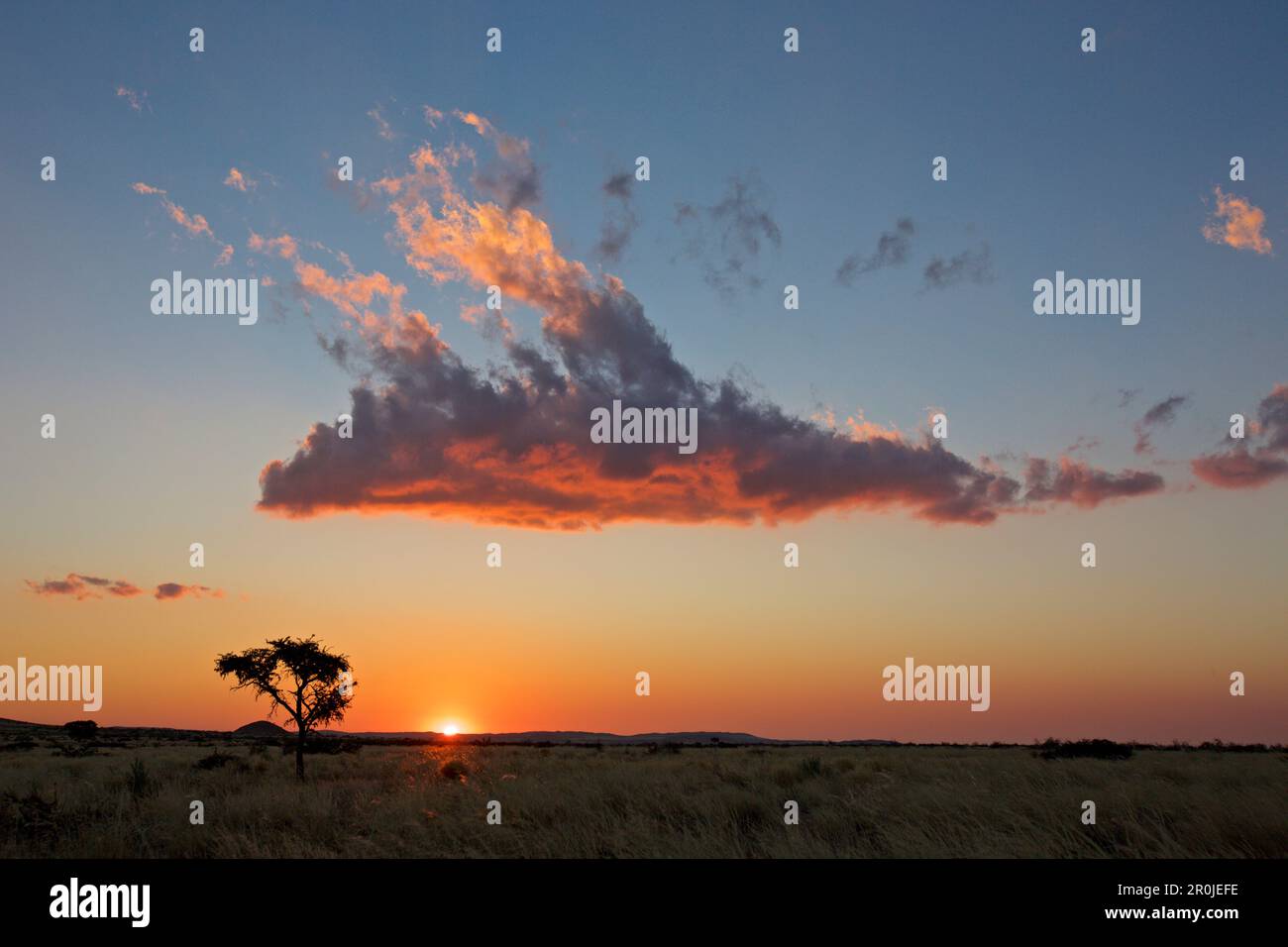 Translucence cloud hi-res stock photography and images - Alamy
