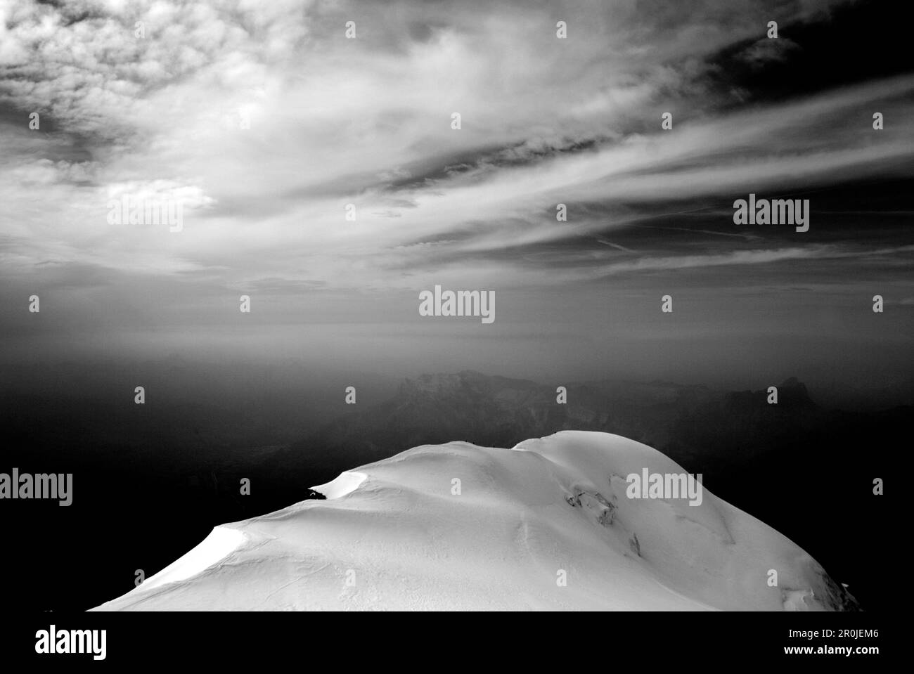 Glaciate mountain ridge, Mont Blanc Mountain Massif, Graian Alps ...