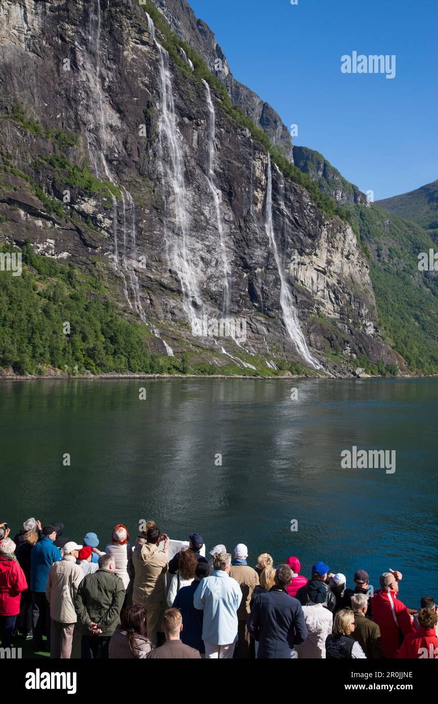 Passengers on deck cruise ship MS Deutschland (Reederei Peter Deilmann ...