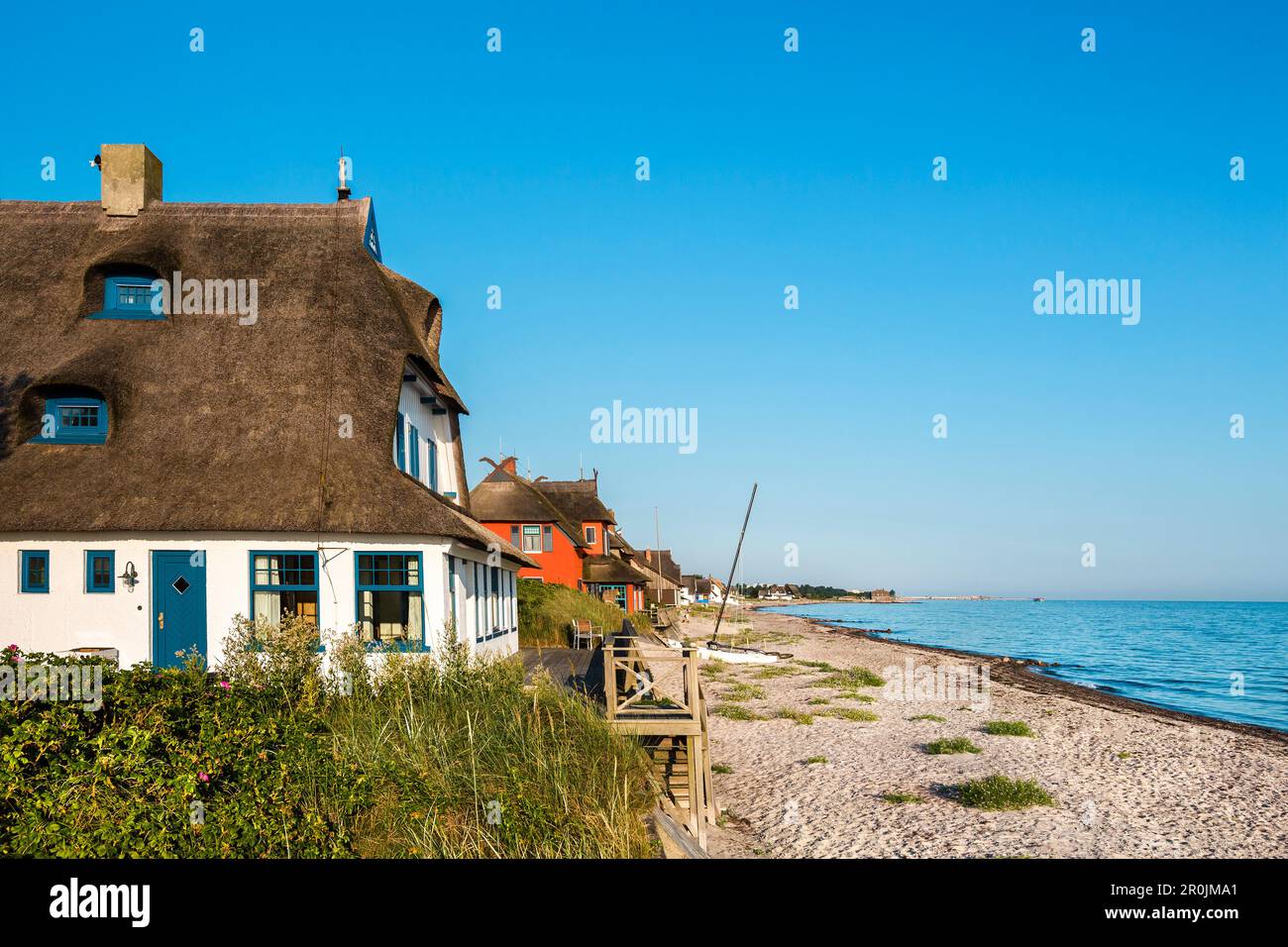 Thatched houses on Graswarder penninsula, Heiligenhafen, Baltic Coast ...