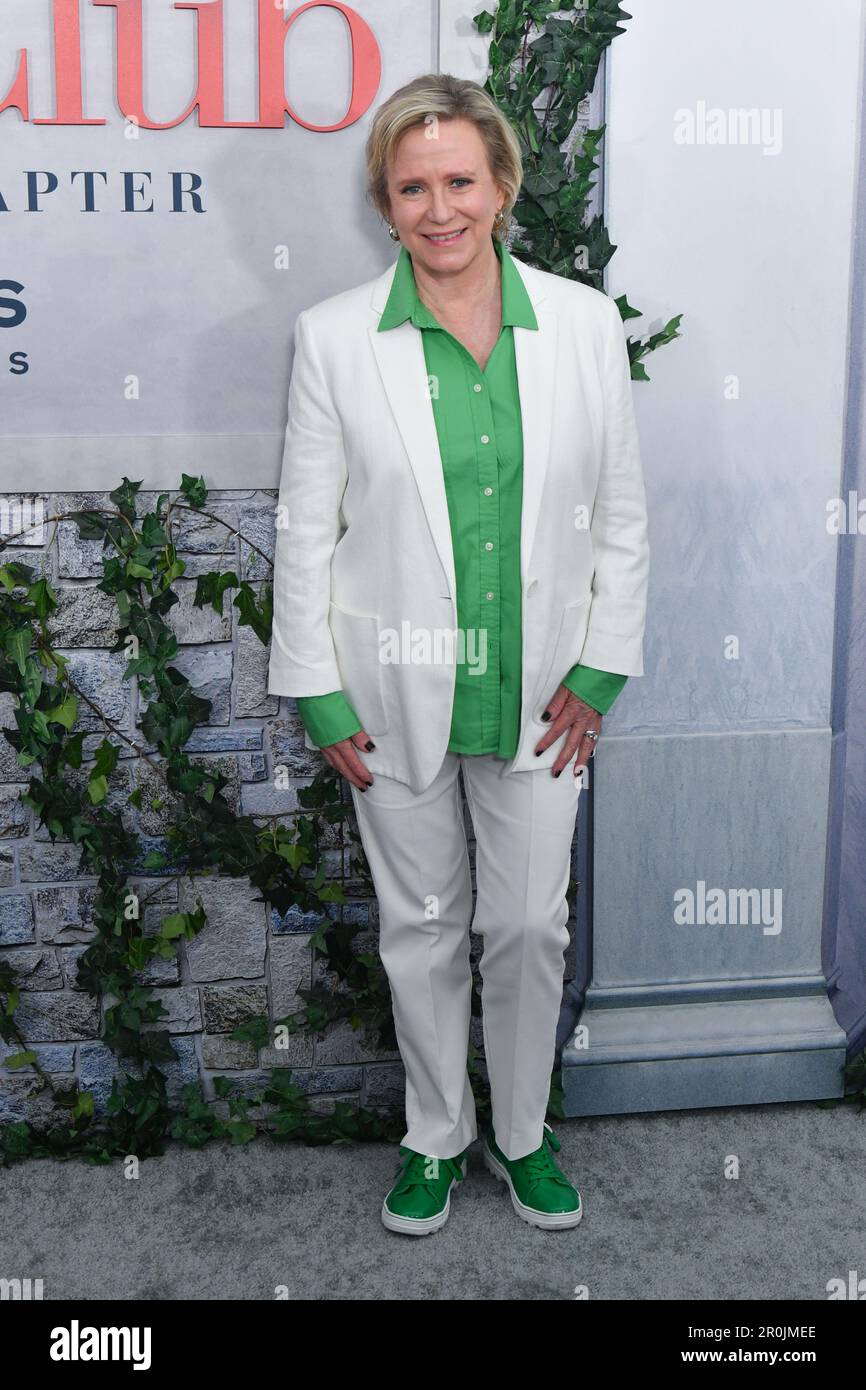 Eve plumb hi-res stock photography and images - Alamy